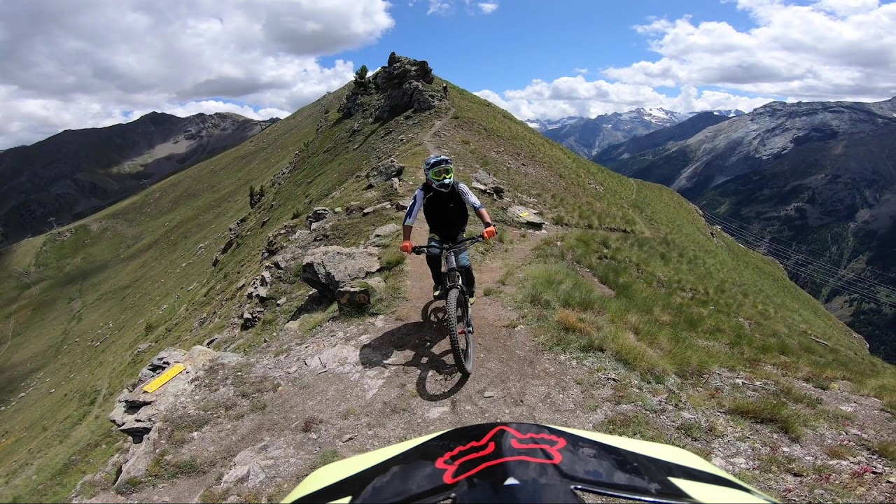 Pila Bike Park - Ridge line - YouTube
