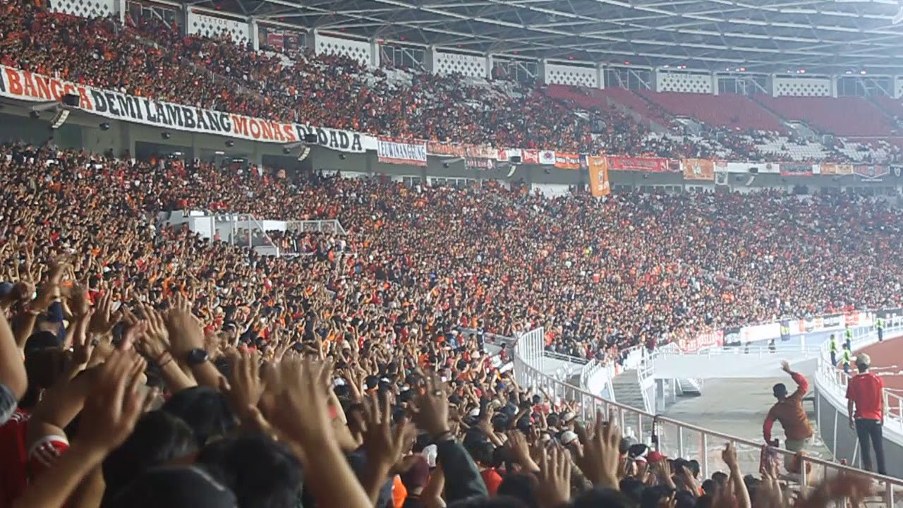 JAKMANIA - THE BEST SUPPORTER INDONESIA - #13 - YouTube