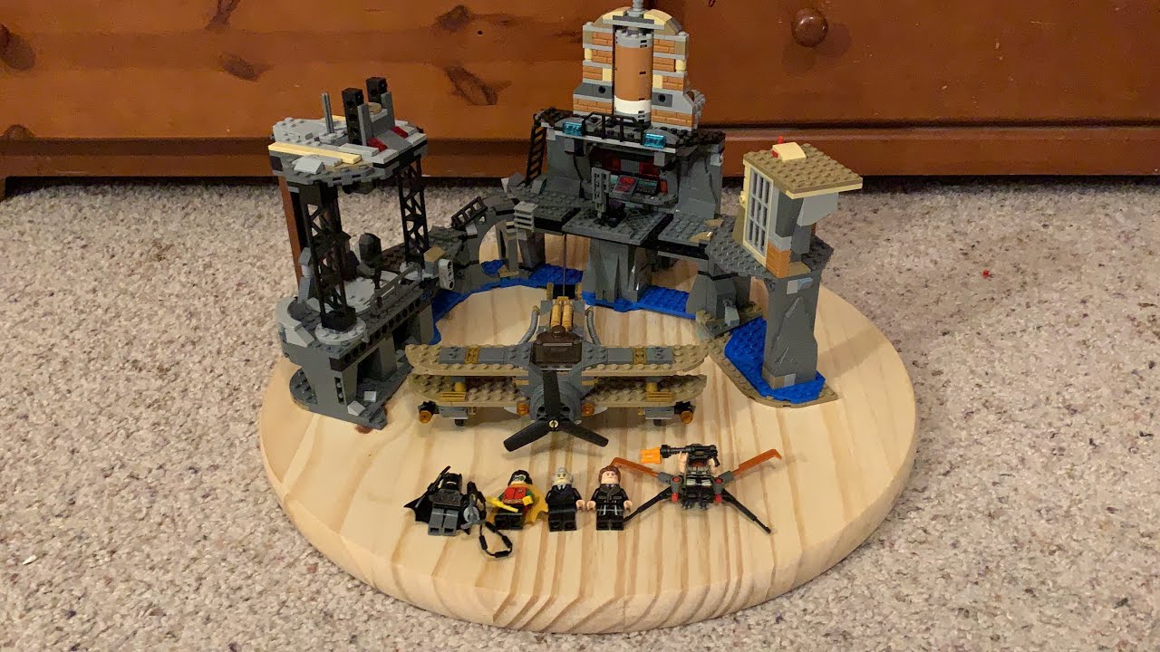 LEGO Batman Scarecrow Batcave Bombing - YouTube