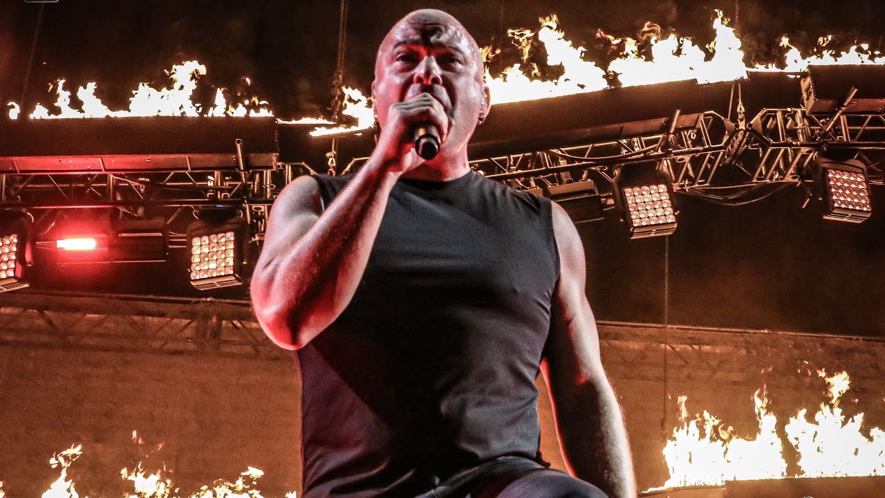 Disturbed - Down With The Sickness - Kansas City - YouTube