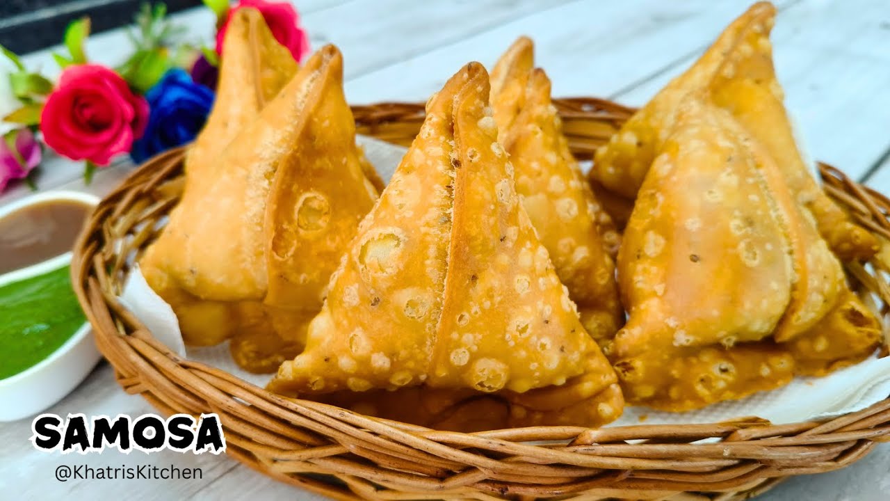 Samosa - समोसा बनाने का सबसे आसान तरीका - Perfect Samosa -Aloo Samosa ...