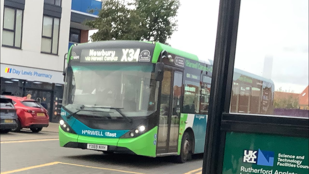 Thames Travel Enviro200MMC 451 (YX69 NVH) At Newbury Wharf Bus Station ...