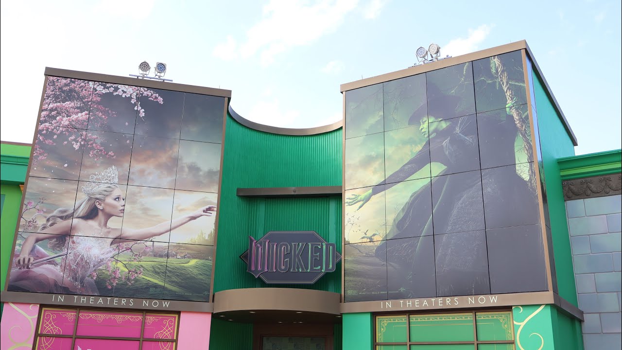 Wicked store, Universal Studios, Orlando - YouTube