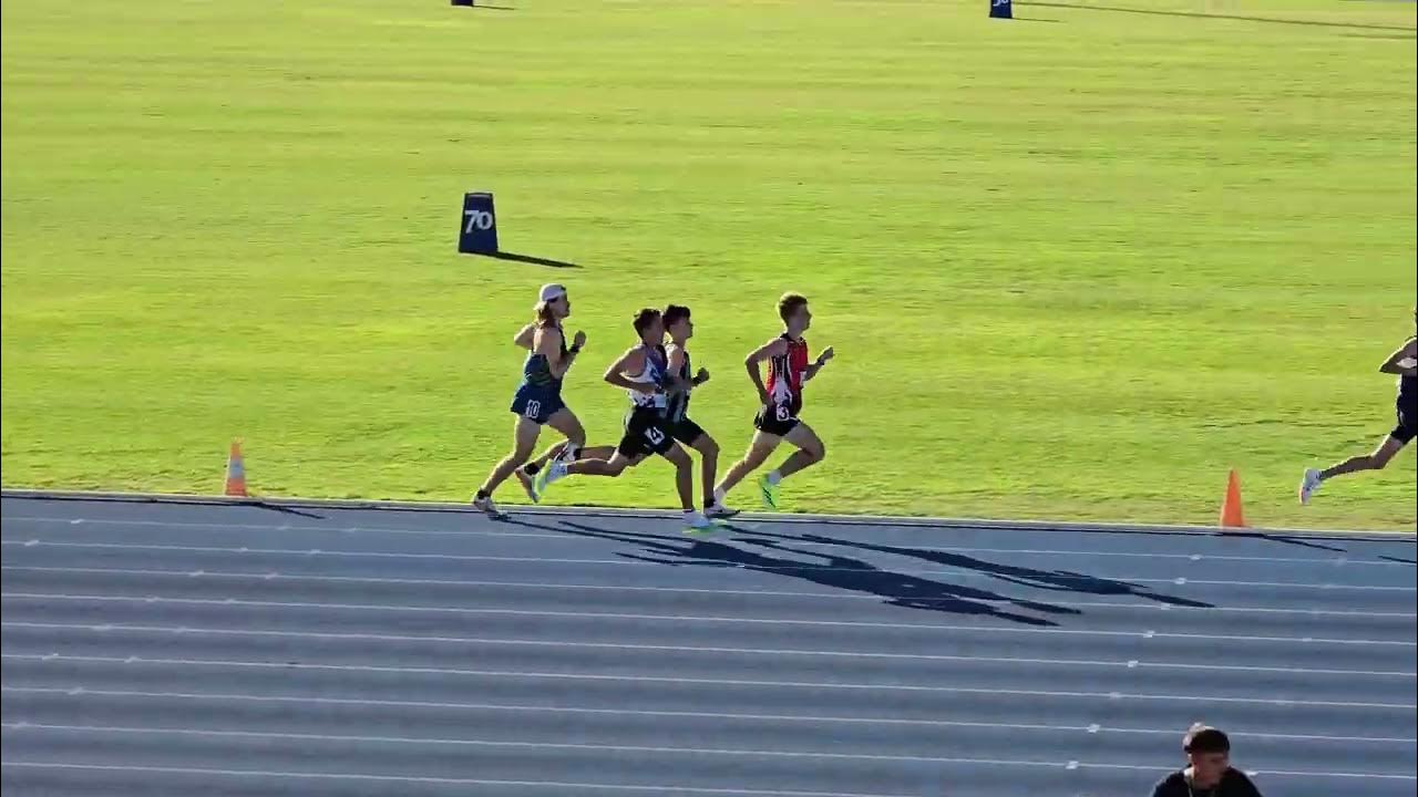 800m Strive 2.06.00 PB - YouTube