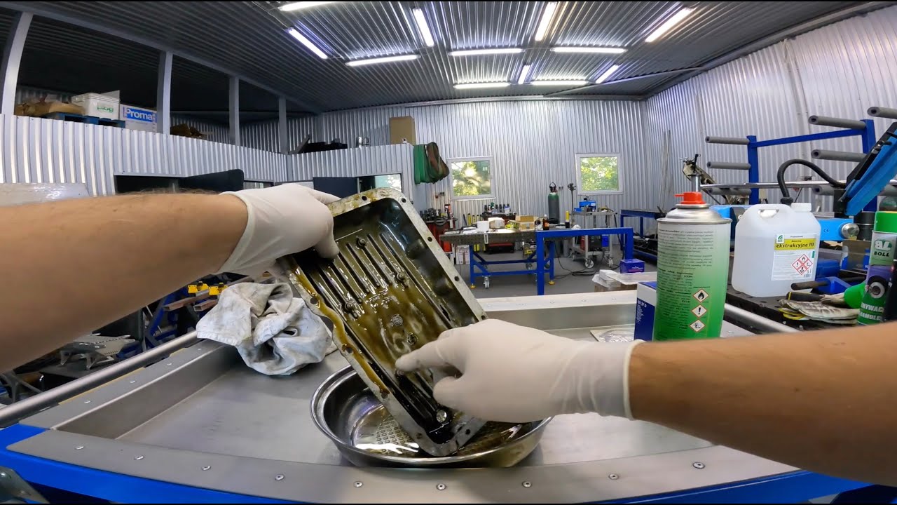 1979 BMW r80 oil filter, oil pan gasket and engine oil change - YouTube