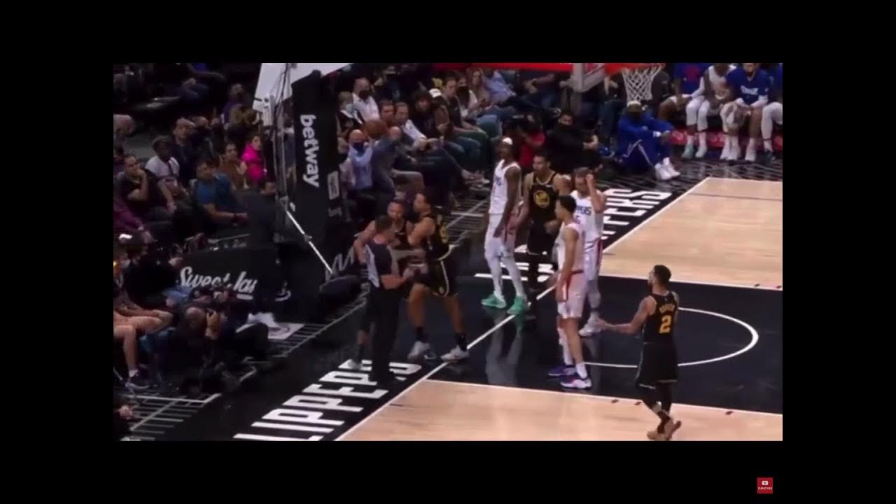 Steph Curry Gives Refs a Technical foul after he got one - YouTube