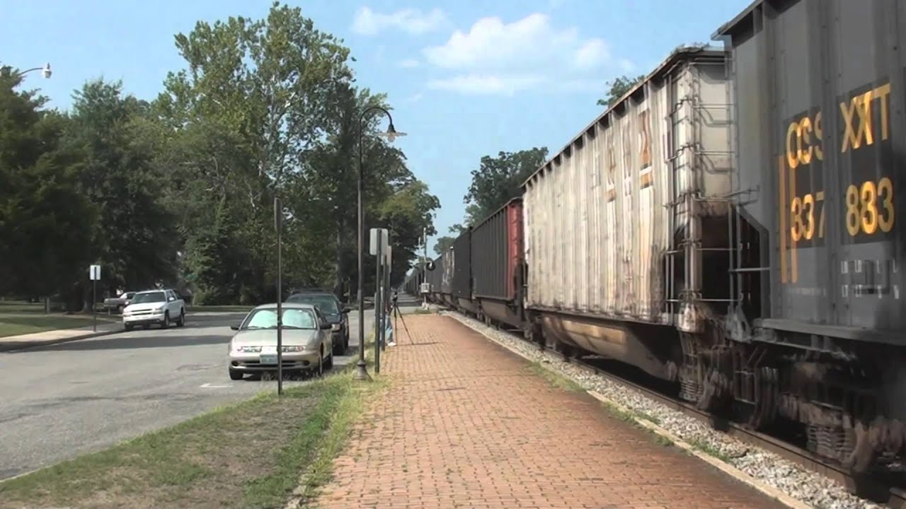 SB CSX U703-07 Passing Through Ashland, VA with the Fast Flying ...
