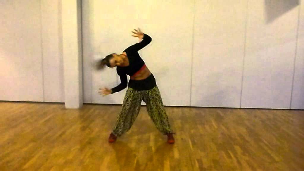 Singham chorégraphie Rafaela T. www.bollywood-dance.com - YouTube