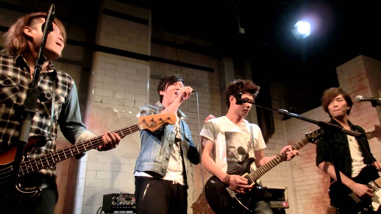 EVER@EVER 5th Anniversary"TOMORROW+晴天" - YouTube