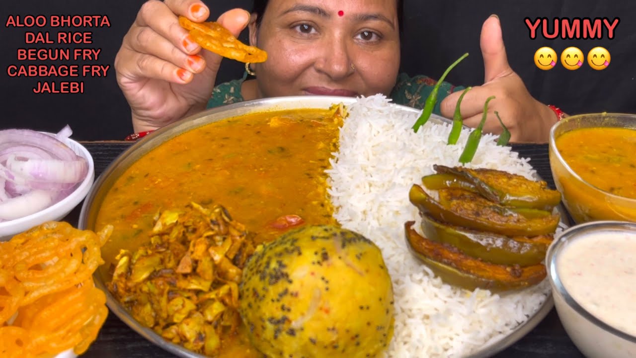 EATING SPICY GREEN CHILLI, DAL CHAWAL, ALOO, CABBAGE FRY, BEGAN FRY ...