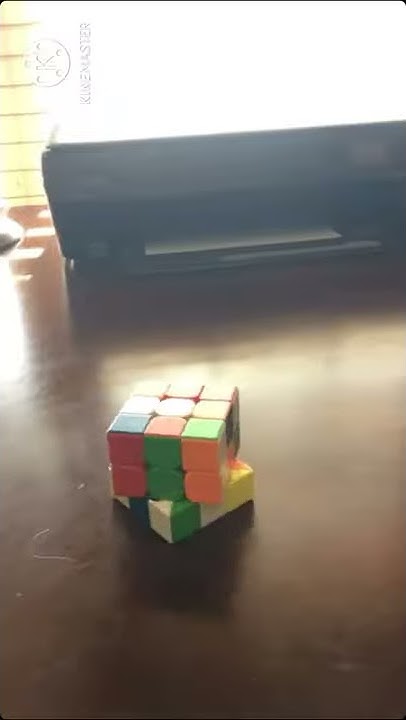 Self solving Rubiks cube - YouTube