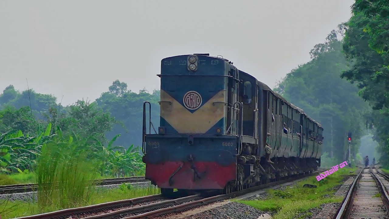 Dhaka Commuter train (Ishwardi to Dhaka) || Short Route Short Loaded ...