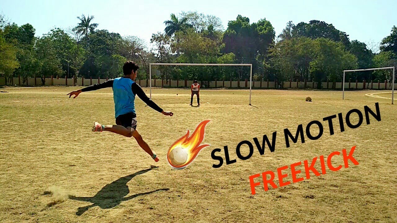 Freekick (slow motion) | Football Training - YouTube