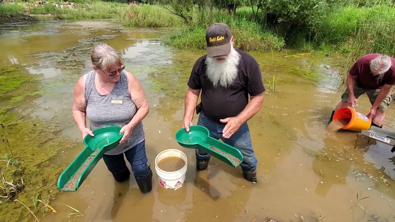 Banjo pan demo by Mike Pung & Julie Wild - YouTube