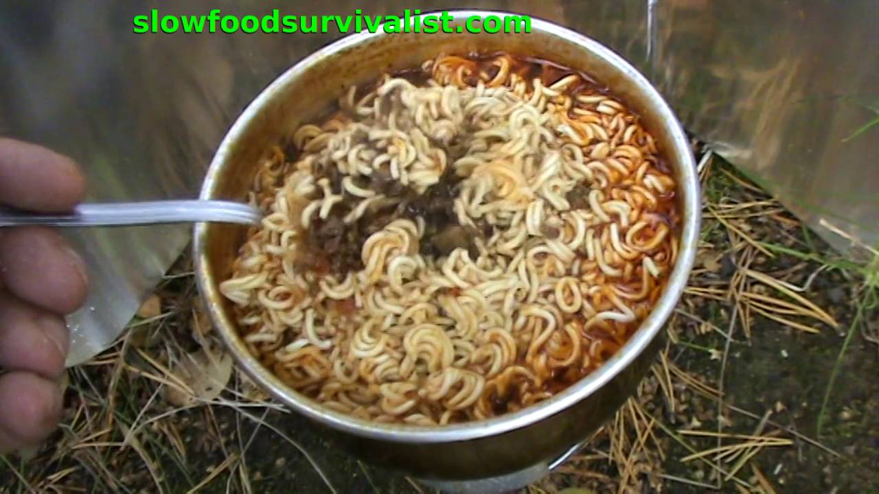 Bushcraft Cooking. Pasta stew from dehydrated ingredients with a Mini ...