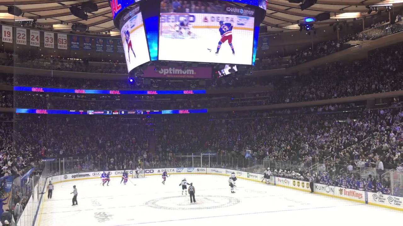 The New York Rangers score a goal at Madison Square Garden - YouTube