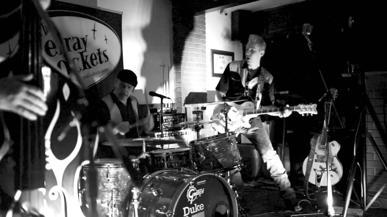 The Delray Rockets Burnin' Love Beauchamp Arms Malvern - YouTube