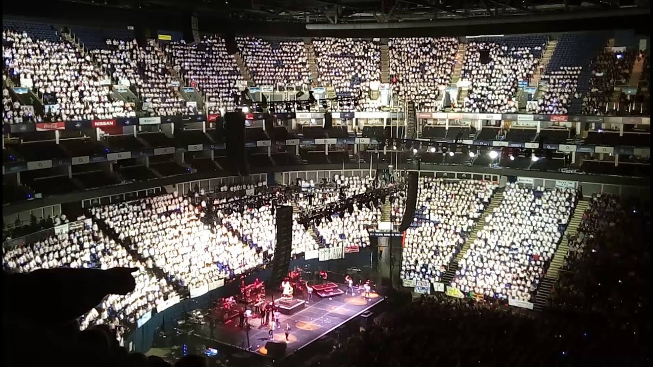 Young Voices concert at O2 arena January 26, 2016 - YouTube