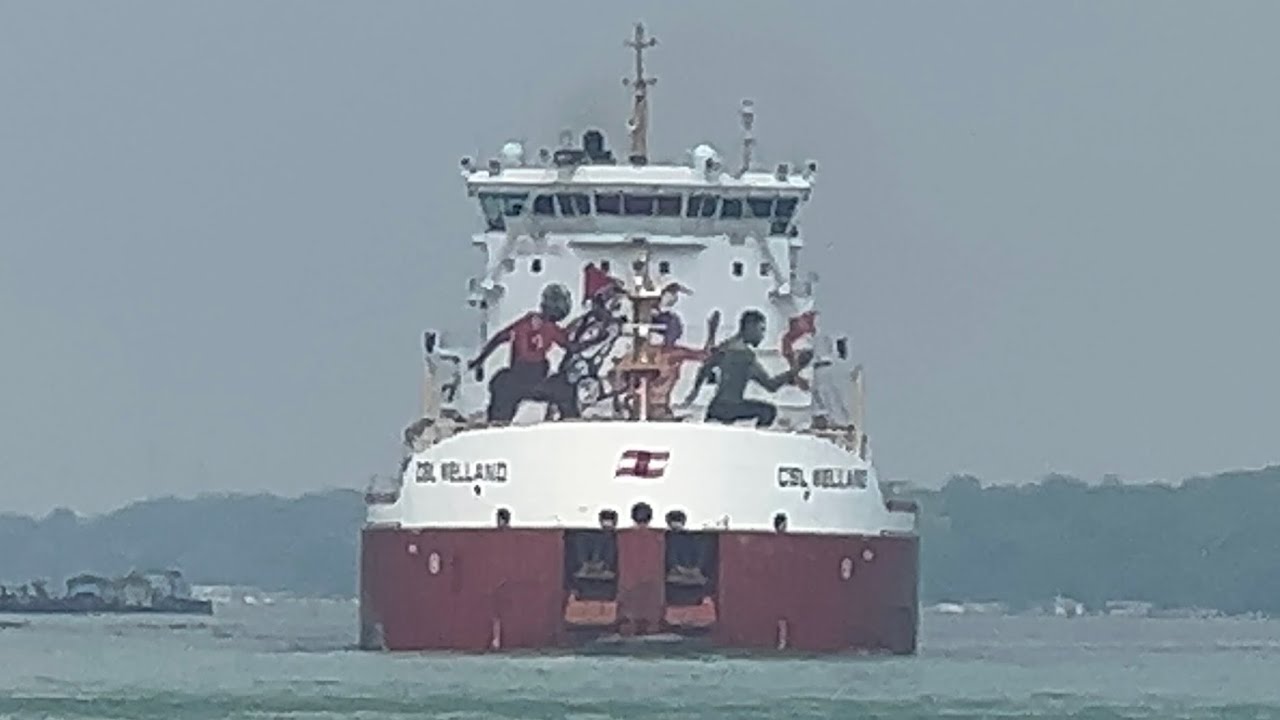 CSL Welland Freighter - YouTube
