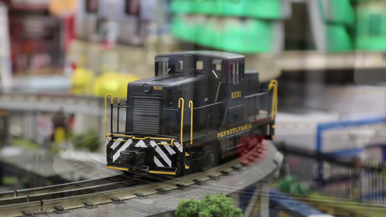 Williams GE 44 Ton Switcher With True Blast Plus Sounds - YouTube