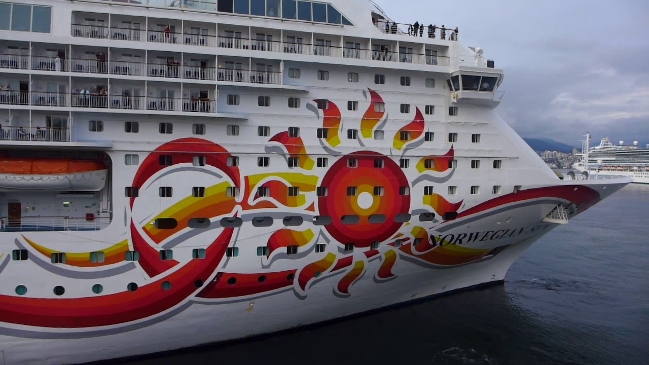 Norwegian Sun - Horn - YouTube