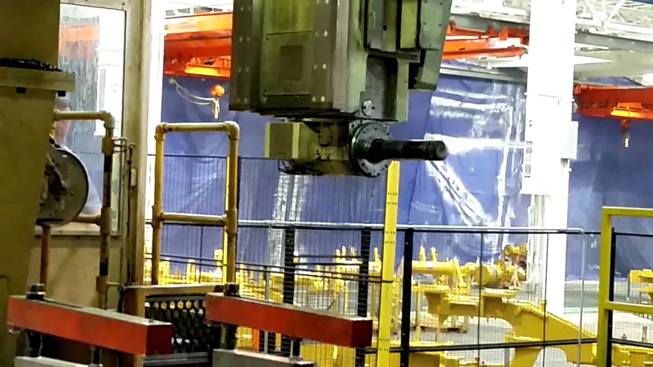 MAG CINCINNATI U5 4 METER CNC GANTRY MILL - YouTube