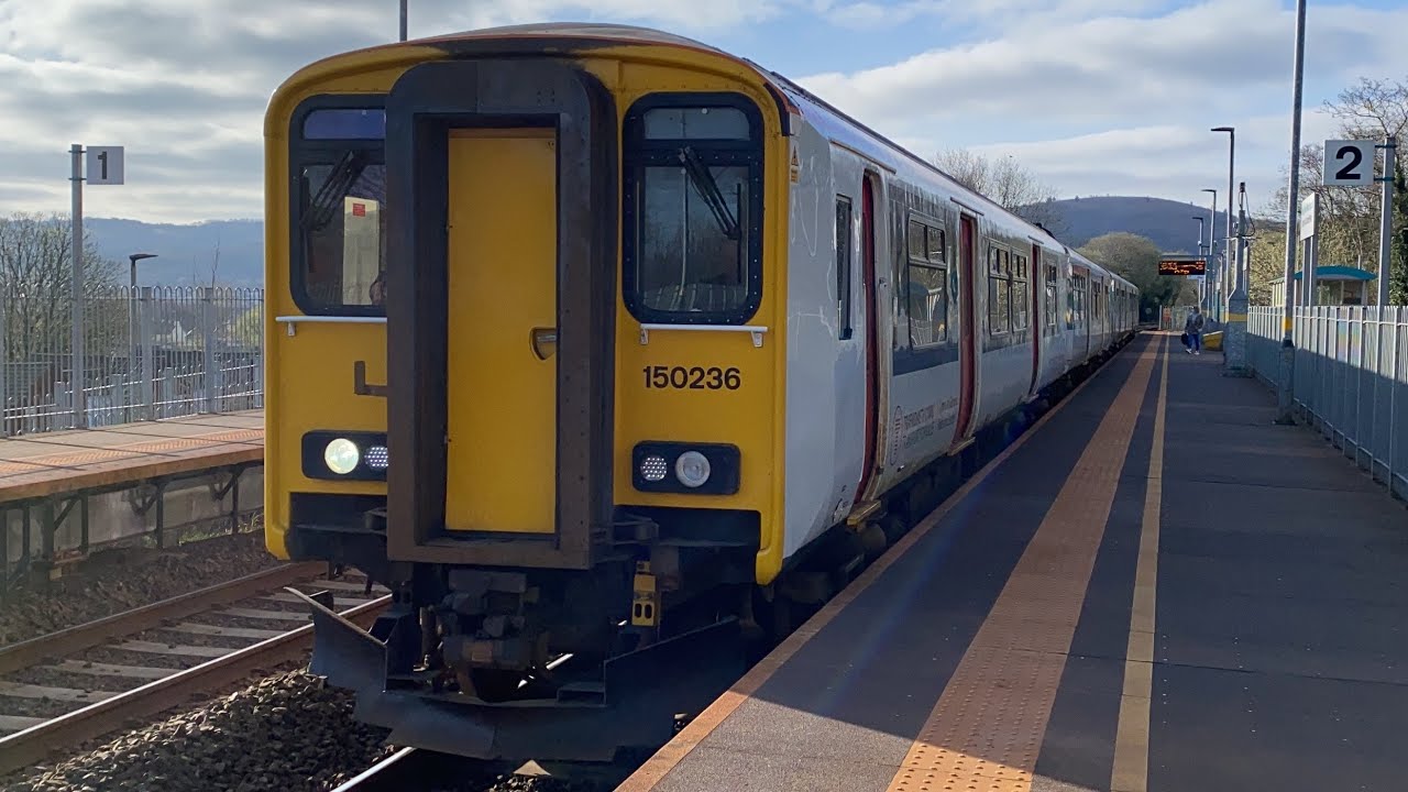 150236 & 150278 2R08 @ Energlyn & Churchill Park - 02/04/2021 - YouTube