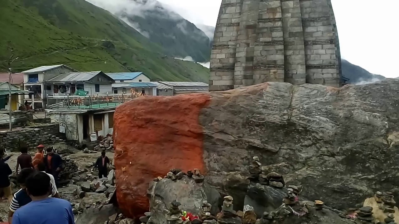 Divya shila after flood in Kedarnath dham in 2016 - YouTube