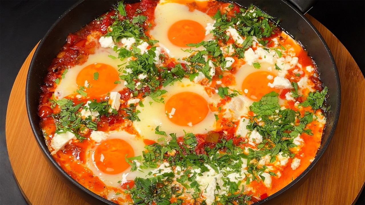 EASY Shakshuka Recipe to Make DELICIOUS Eggs in Tomato Sauce 🍳 ️ - YouTube