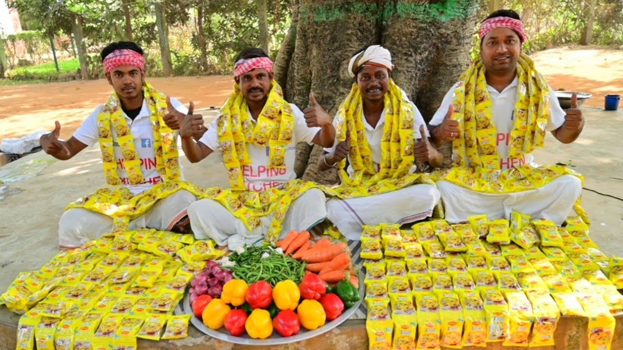 500 Packet Maggi Noodles Recipe || Maggi Noodles cooking for village ...