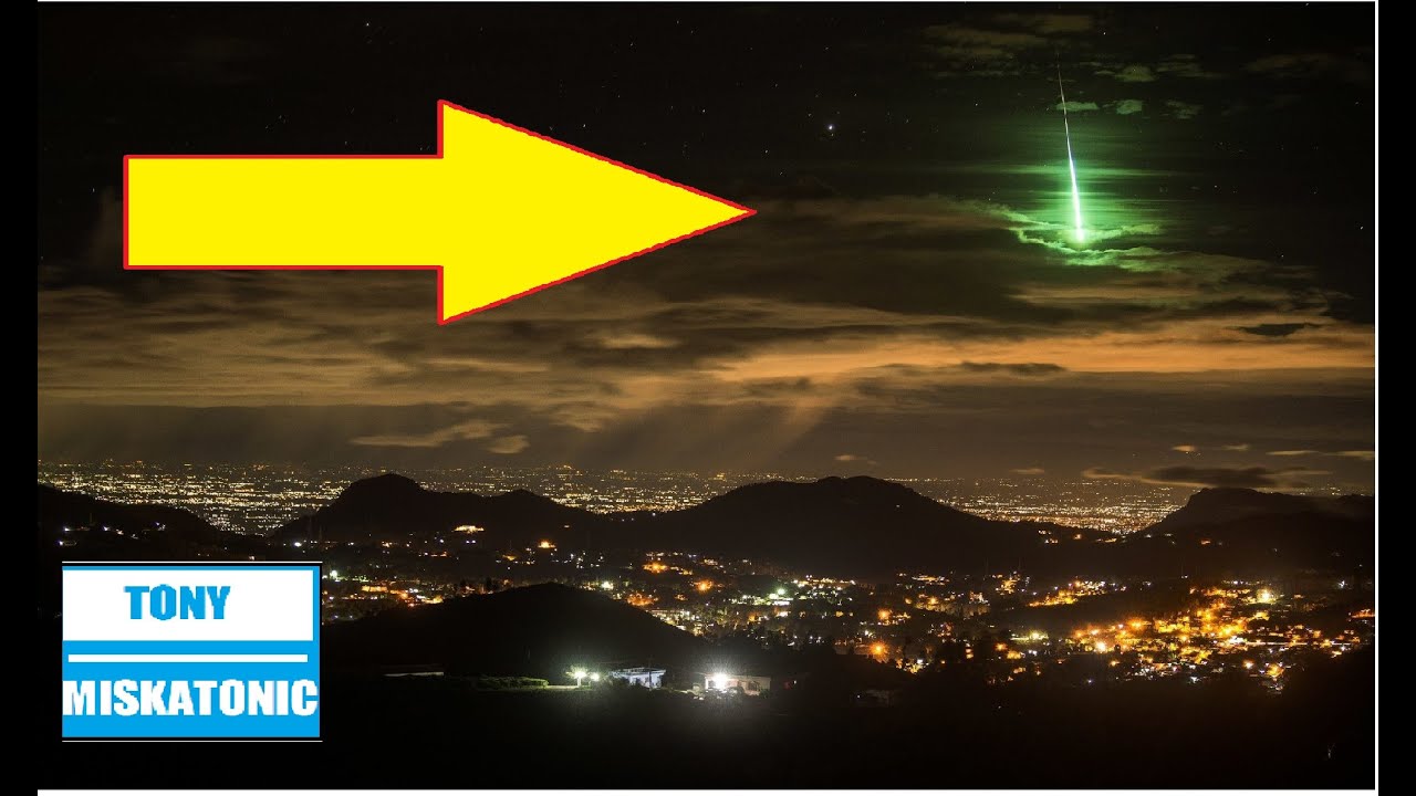APARECE MISTERIOSO METEORITO VERDE. METEORO VERDE. - YouTube