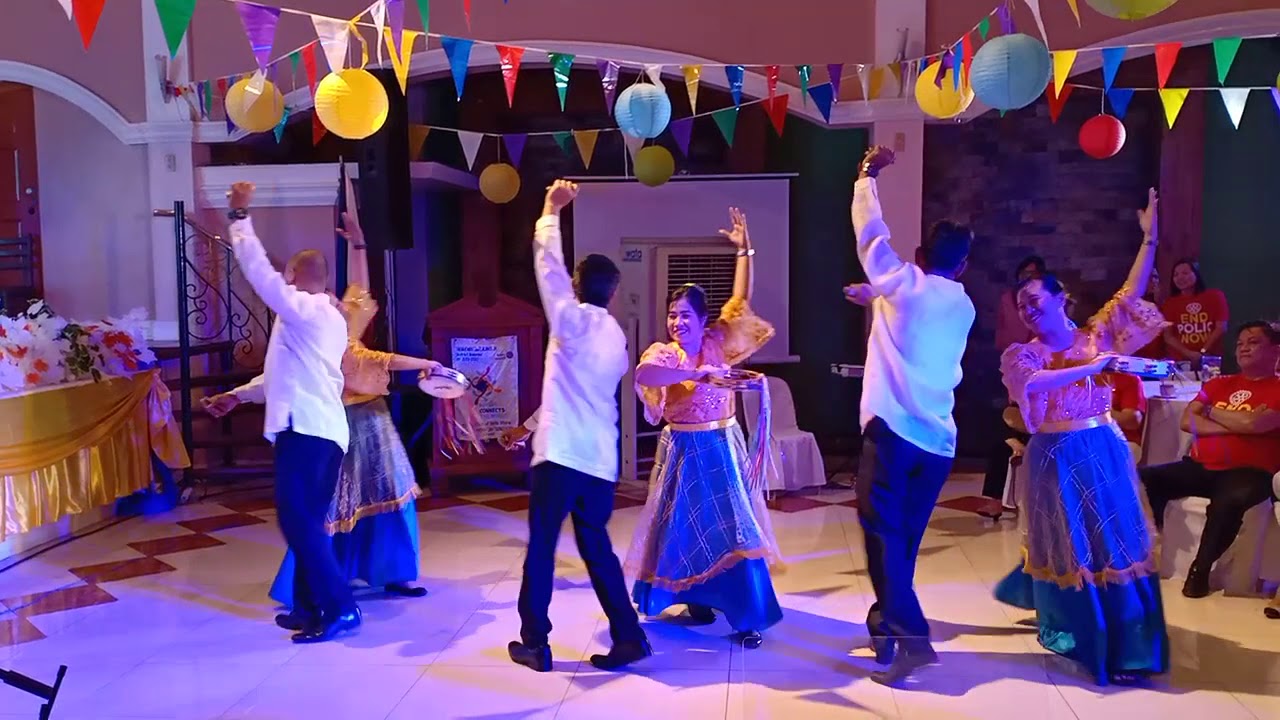 Panderetas X Parang Bangka by Sta. Maria folkdancers - YouTube