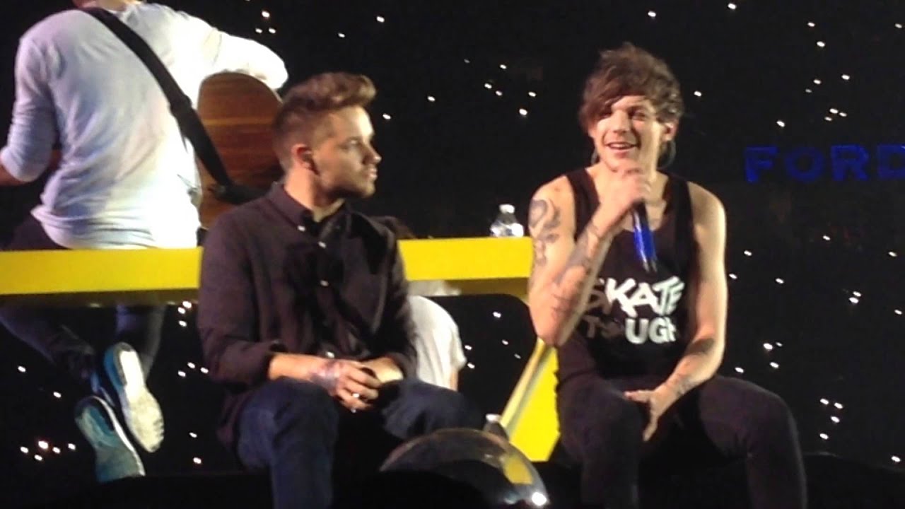 One Direction - Little Things [Lilo] (live in Detroit, MI; 8/29/15 ...