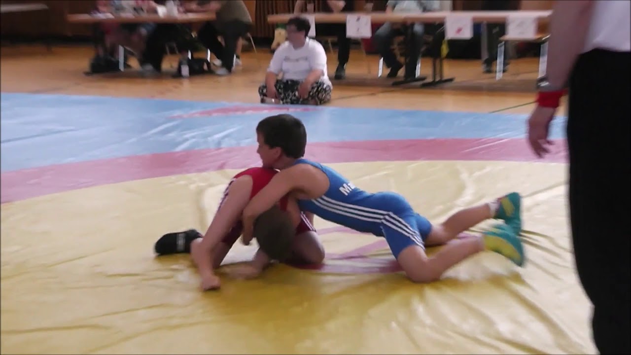 Ringen, youth wrestling Weidemann - Megier - YouTube
