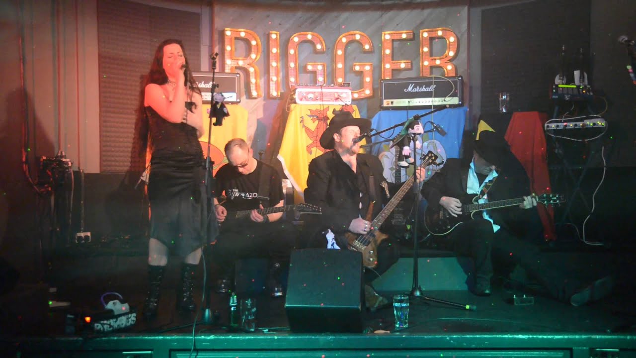 Rhombus preforming 'Into The Rain' live at The Rigger, Newcastle under ...