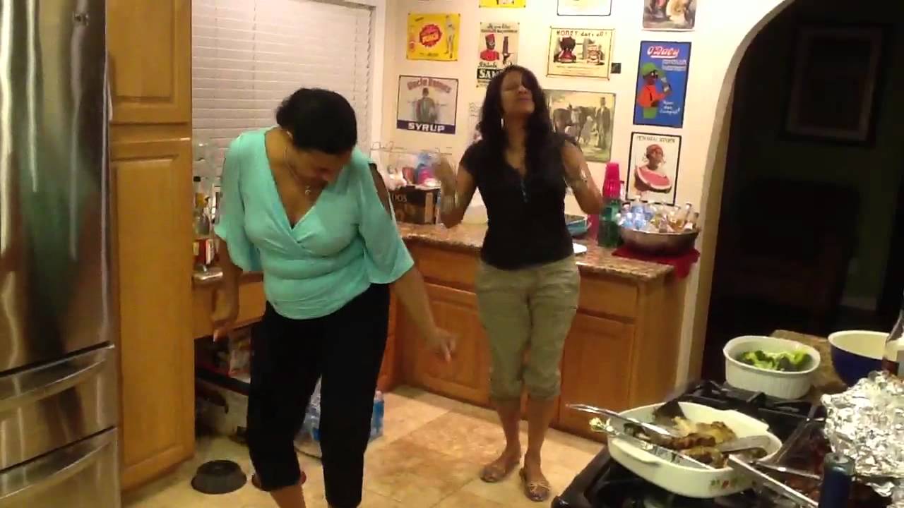 Kitchen Dance - YouTube