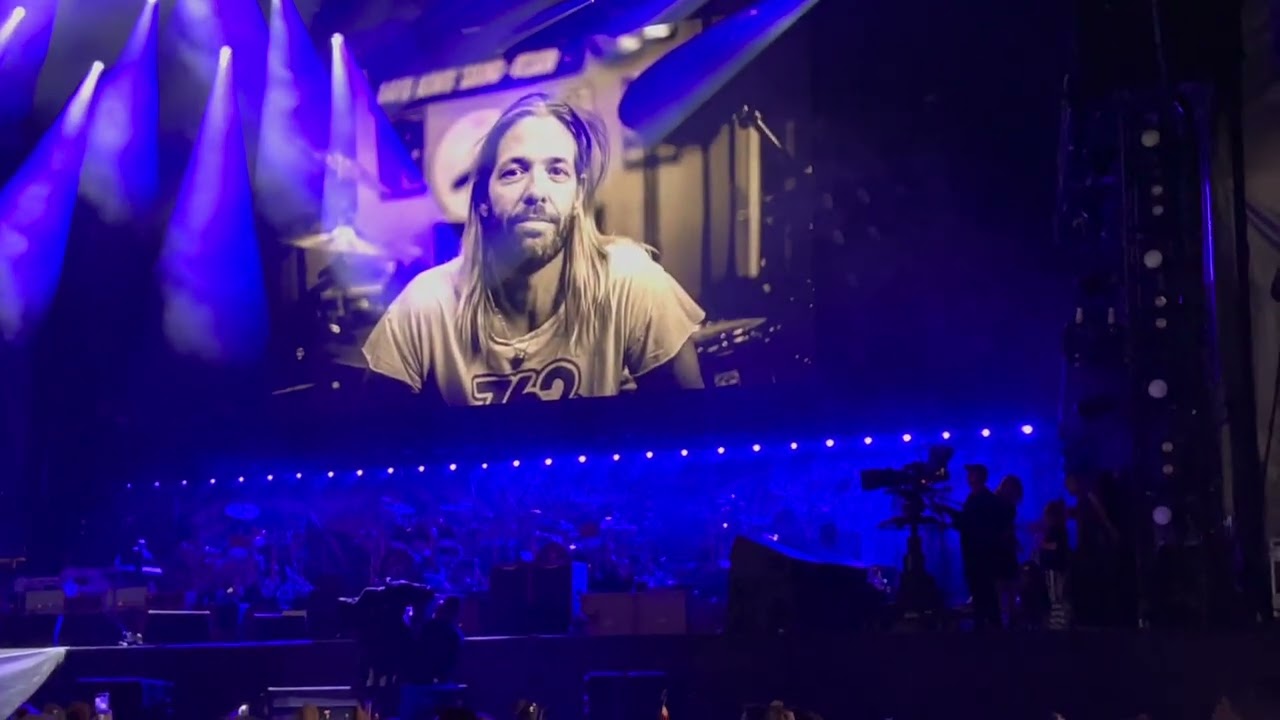 Foo Fighters: Taylor Hawkins Tribute Concert - YouTube