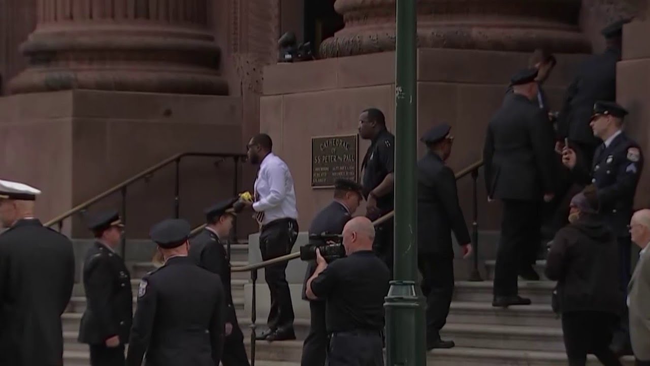 Fellow officers, family arrive for Philadelphia Police Officer Jaime ...