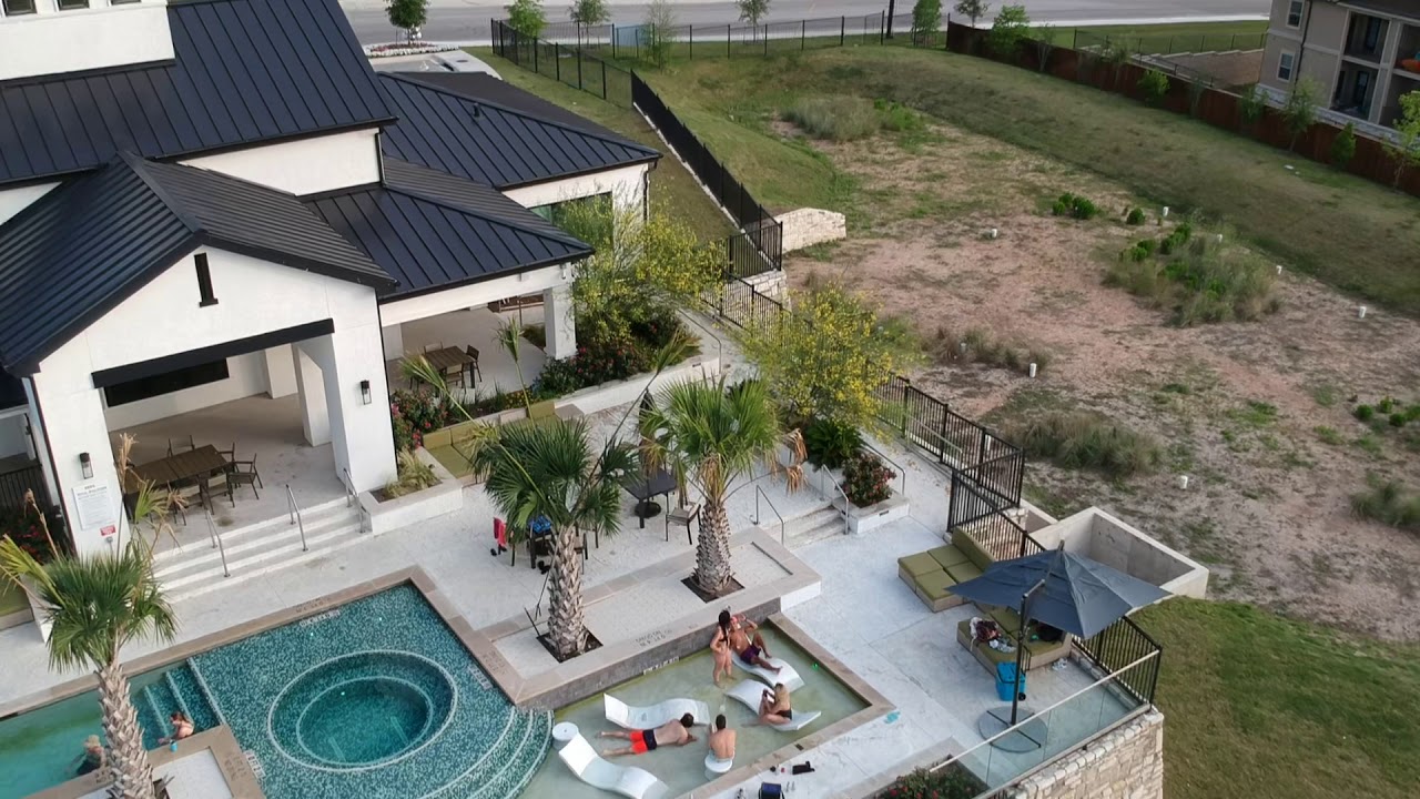 Social area Bartz ranch - YouTube