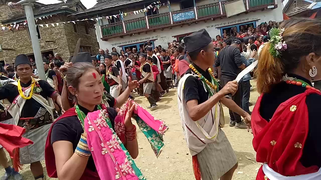 Bhume khukuri nach east rukum mahat village - YouTube