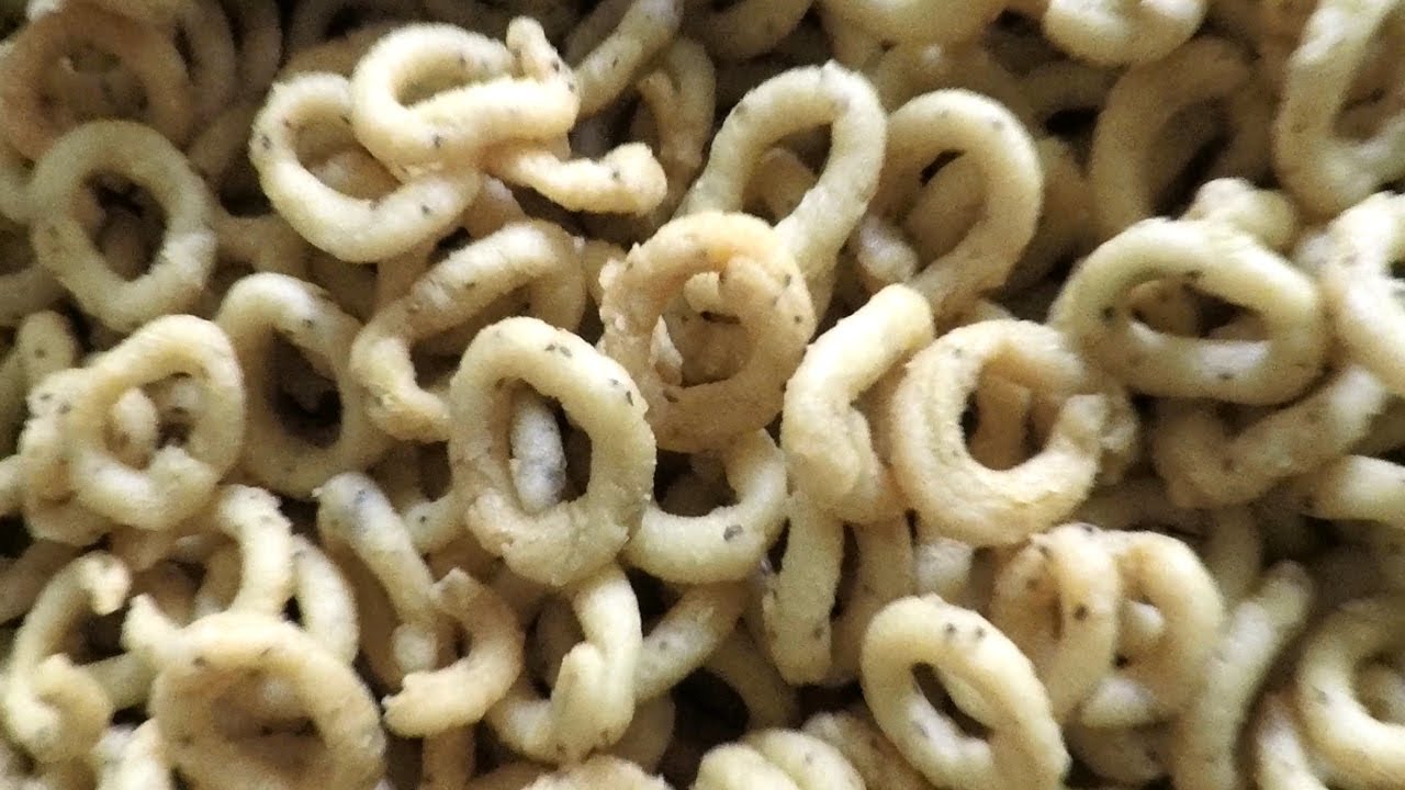 Crispy And Tasty Maida Rings - Chekodilu Recipe | Popular Street Food ...