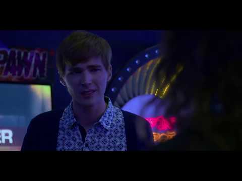 13 Reasons Why Season 2x7 Alex's Birthday Party Drama