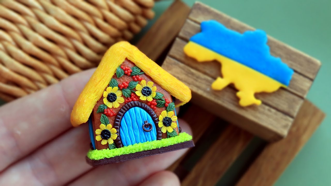 Miniature house💙💛Polymer clay - YouTube