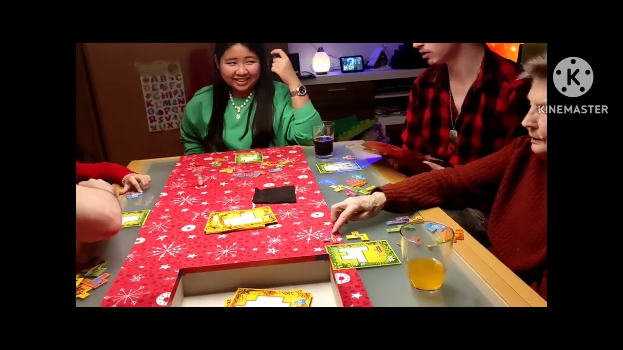 Ubongo Junior | Family Game | Children's game - YouTube