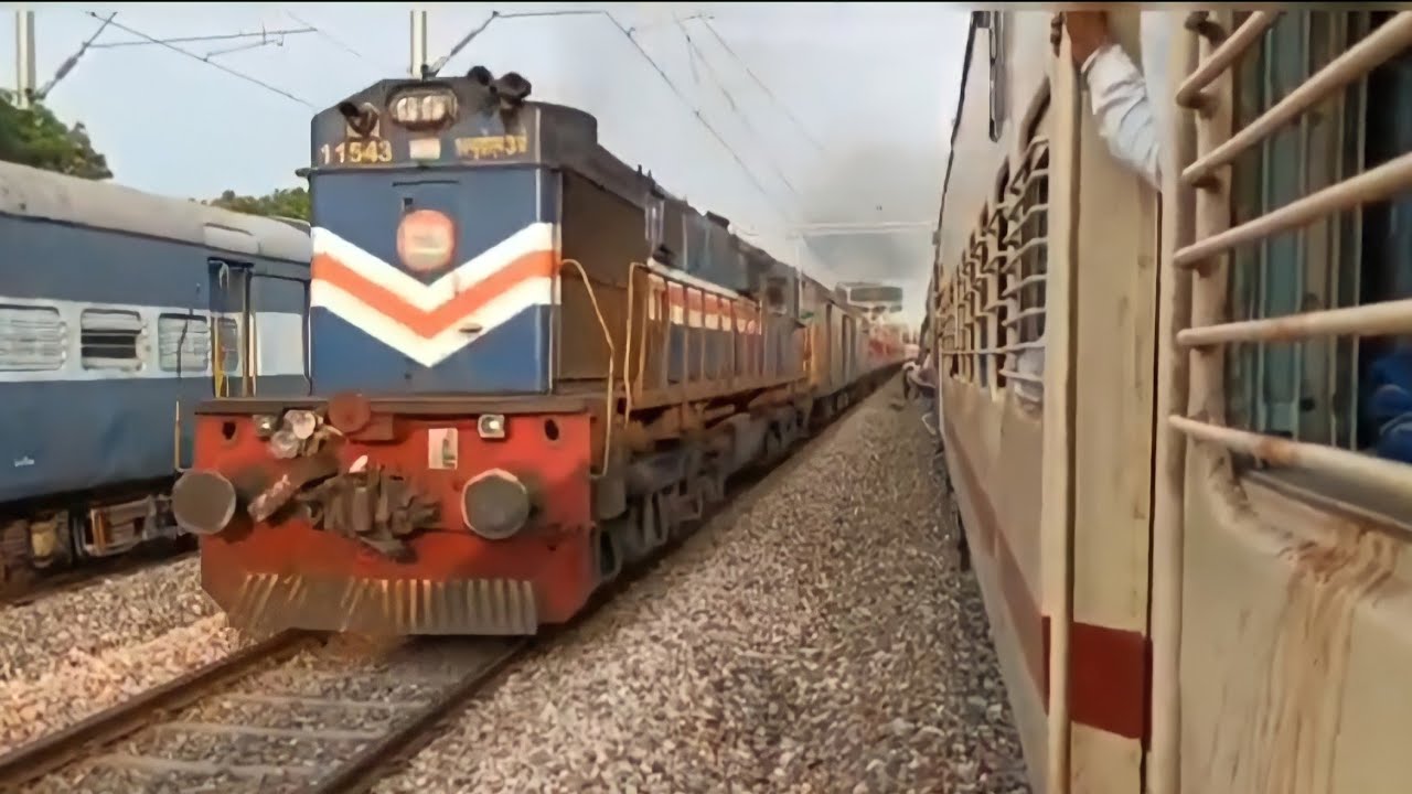 Ahmedabad-Lucknow Superfast Express hauled with Vatva WDM3A xinging Farrukhabad-Kanpur Passenger ...