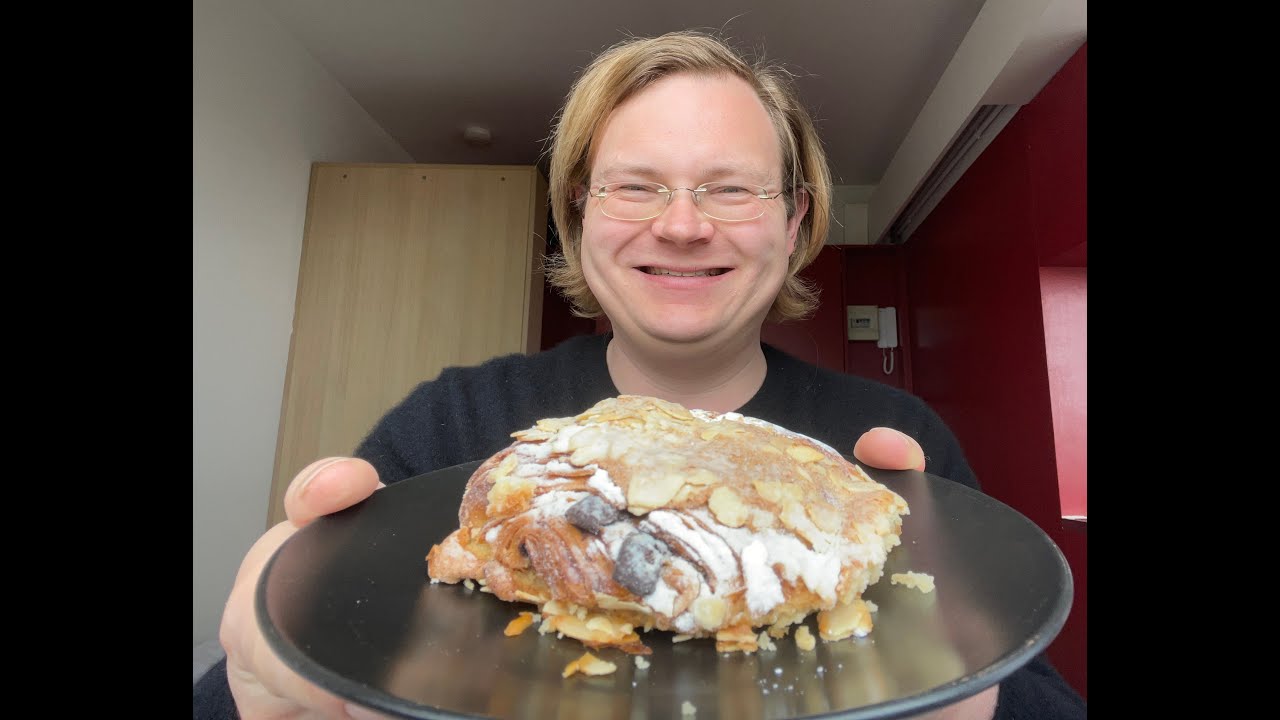 American in France tries amazing french food : almond and chocolate ...