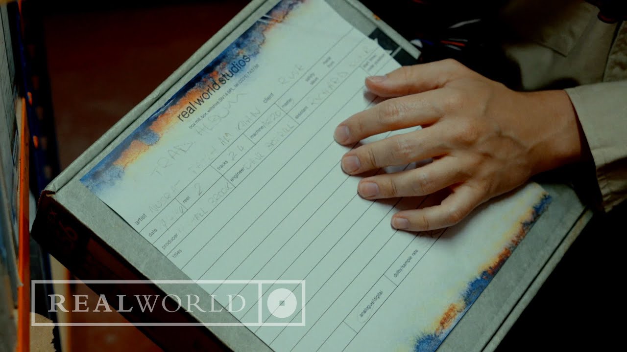 Nusrat Fateh Ali Khan & Party - Chain of Light (teaser) - YouTube