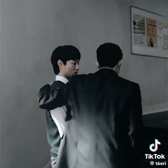 netflix you better bring this duo back in season 2 IVE BEEN WAITINH DOR ...