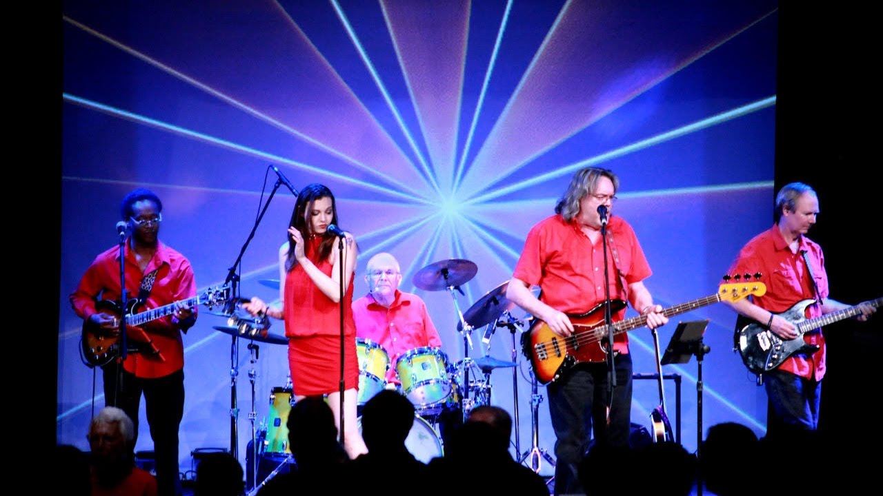 Retro Rockets Demo - YouTube