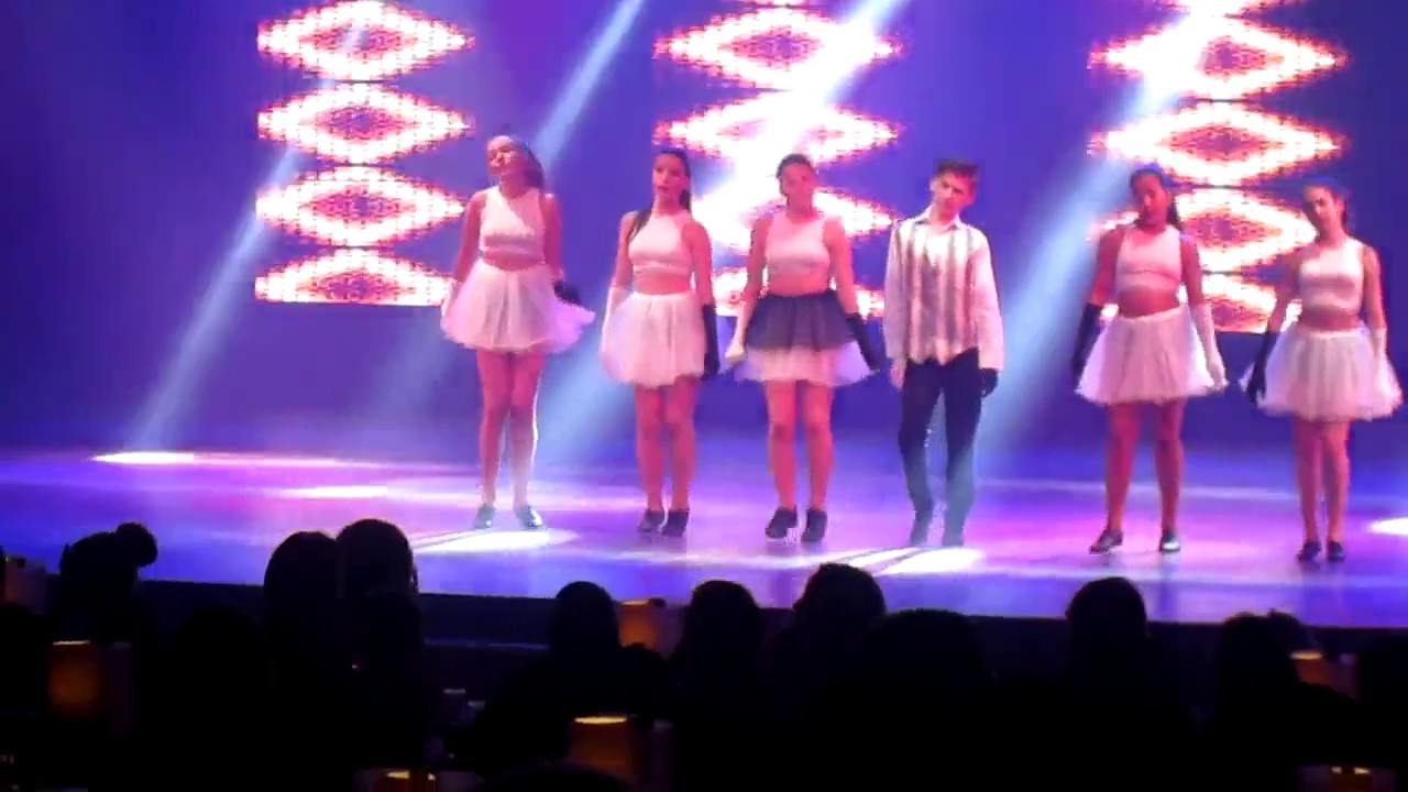 Natalie-Isabella - sings "Cheap Thrills" at Benidorm Palace, (Sia ...